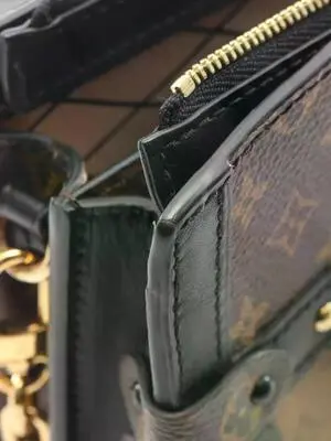 LOUIS VUITTON Monogram Reverse Canvas Trunk Clutch Bag