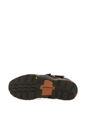 JORDAN Trunner Lx Sneakers - Brown