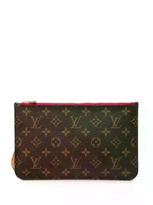 LOUIS VUITTON 2017 Monogram Neverfull Mm Pouch - Brown