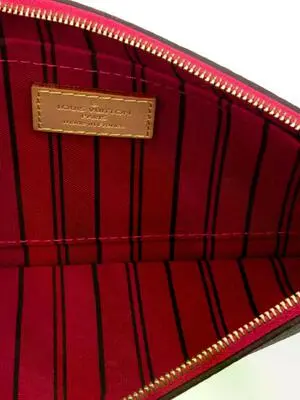 LOUIS VUITTON 2017 Monogram Neverfull Mm Pouch