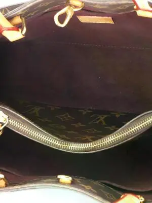 LOUIS VUITTON Monogram Canvas Montaigne Mm Tote Bag