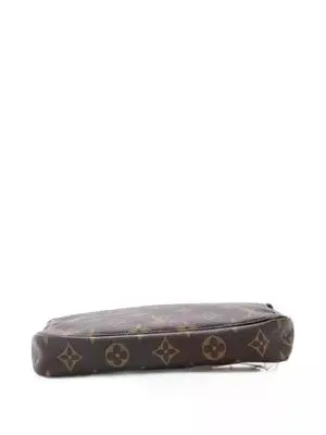 LOUIS VUITTON Pochette Accessoires Monogram Canvas Clutch Bag
