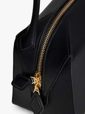 Alaïa Le Teckel Leather Shoulder Bag