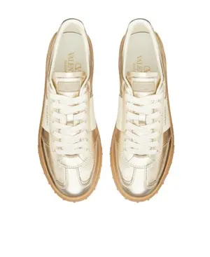 Valentino Garavani Upvillage Round Toe Sneakers - Nude