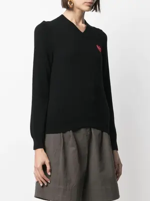 Play Comme Des Garcon Motif V-neck Jumper