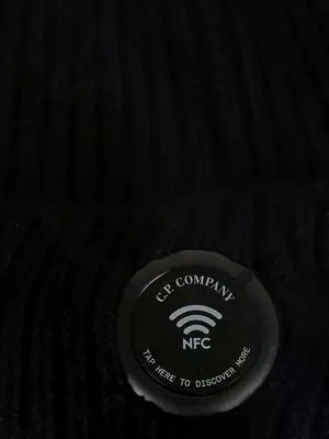 C.P. COMPANY Lens-detail Ribbed-knit Beanie Hat