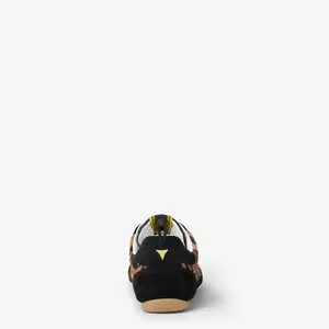 Fendi Wrap Trainers - Brown