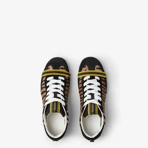 Fendi Wrap Trainers - Brown