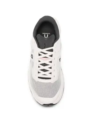 On Cloudvista 3 Sneakers