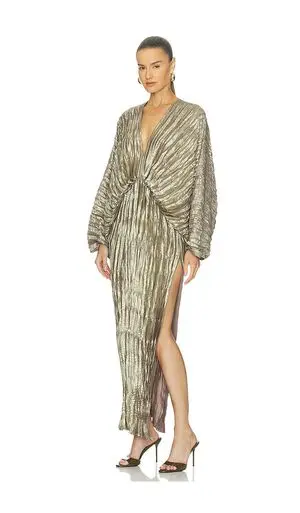 L'IDEE De Luxe Gown In Metallic Gold