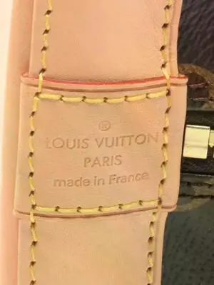 LOUIS VUITTON 2015 Monogram Alma Pm Handbag