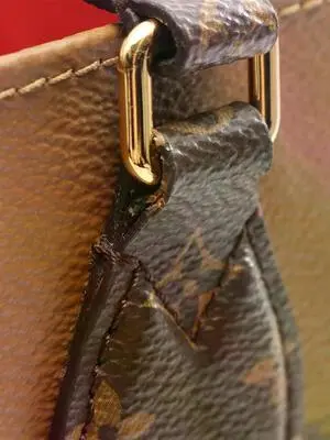 LOUIS VUITTON Monogram Reverse Giant Onthego Mm Satchel - Brown