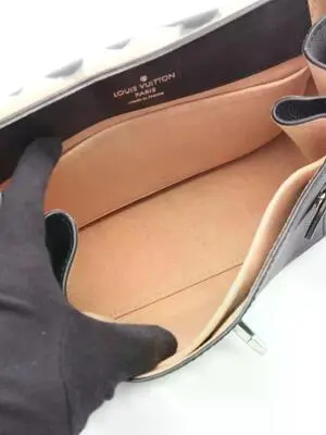LOUIS VUITTON Lockme Ever Bb Tote Bag