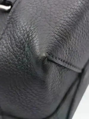 LOUIS VUITTON Lockme Backpack - Black