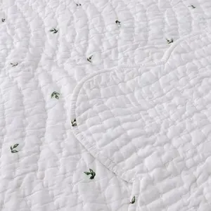 CHRISTY Vintage Posy Quilted Coverlet
