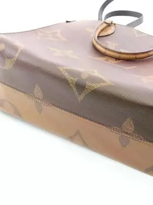 LOUIS VUITTON Monogram Giant On-the-go Mm Tote Bag