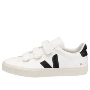 VEJA Recife Low-top Sneakers - White/black