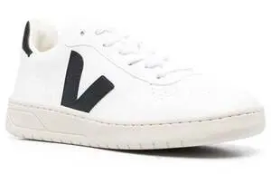 VEJA V- Lace-up Sneakers - White/black
