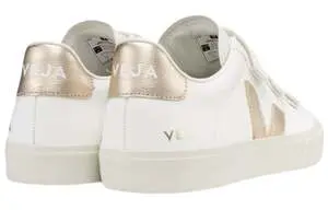VEJA Recife Low-top Sneakers - White/gold