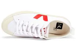 VEJA Nova Canvas Sneakers
