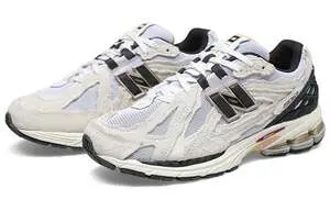 NEW BALANCE Protection Pack Sneakers - Reflection/black/gold Metallic