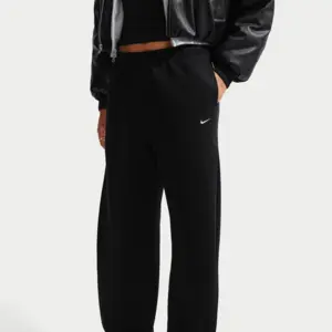 Nike Studio Fleece Medium Weight Loose Pleated Snap Pants