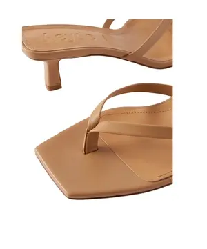 AeydĒ Leather Sandals