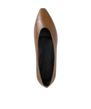 AeydĒ Betty Leather Ballet Flats