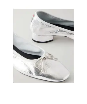 AeydĒ Bow-detailed Crinkled Metallic Leather Pumps