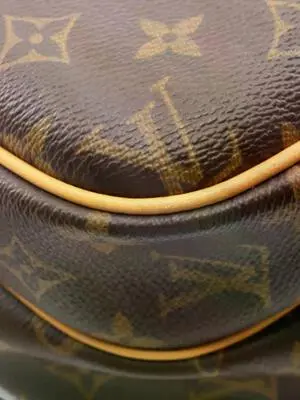LOUIS VUITTON 2002 Pm Reporter Monogram Canvas Shoulder Bag