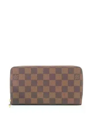 LOUIS VUITTON 2019 Damier Ebene Zippy Wallet - Brown