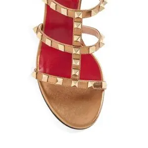 Valentino Garavani Rockstud Sandals - Gold
