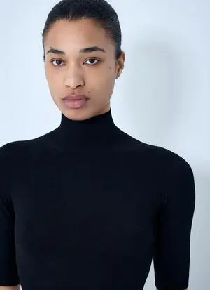 Max Mara High-neck Cropped Knit Top