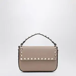Valentino Garavani Rockstud Pouch In Grained Calf Leather, Powder - Pink