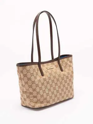 Gucci Essence Plaque` Shoulder Bag