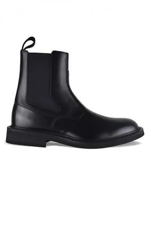 Bottega Veneta Leather Chelsea Boots - Black