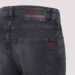 DIESEL® 1988 D-ark Jeans
