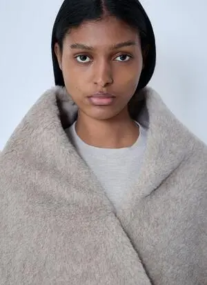 Max Mara Fringed Wool Scarf - Green