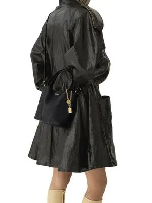 Chloé Spin Small Tote Bag In Grainy Leather - Black