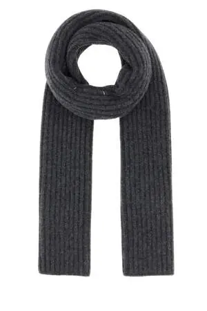 MAISON MARGIELA Grey Wool Scarf - Gray
