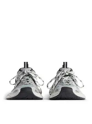 Balenciaga Men`s 3xl Gradient Sneaker In Black/grey/white - Multicolor