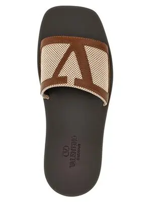 Valentino Garavani Vlogo Signature' Slides