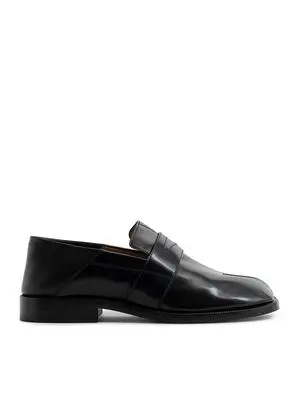 MAISON MARGIELA Tabi Loafers - Black