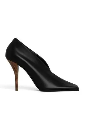 Alaïa Square Leather Décollet