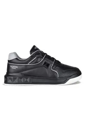 Valentino Garavani One Stud Leather Sneakers - Black