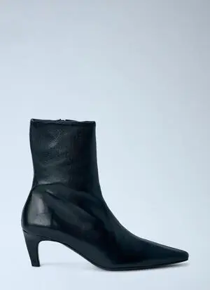 JUDE Cave Ankle Boots - Black
