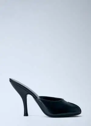 JUDE Date Mules - Black