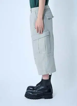 Balenciaga Cropped Cargo Pants - Cream
