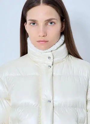 Moncler Tepice Short Down Jacket - White