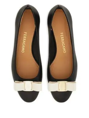 FERRAGAMO Vara 2.0 Smooth Leather Décollet - Black